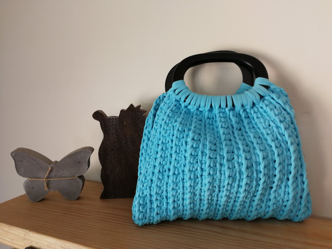 totes and bags – TM Craft Salon